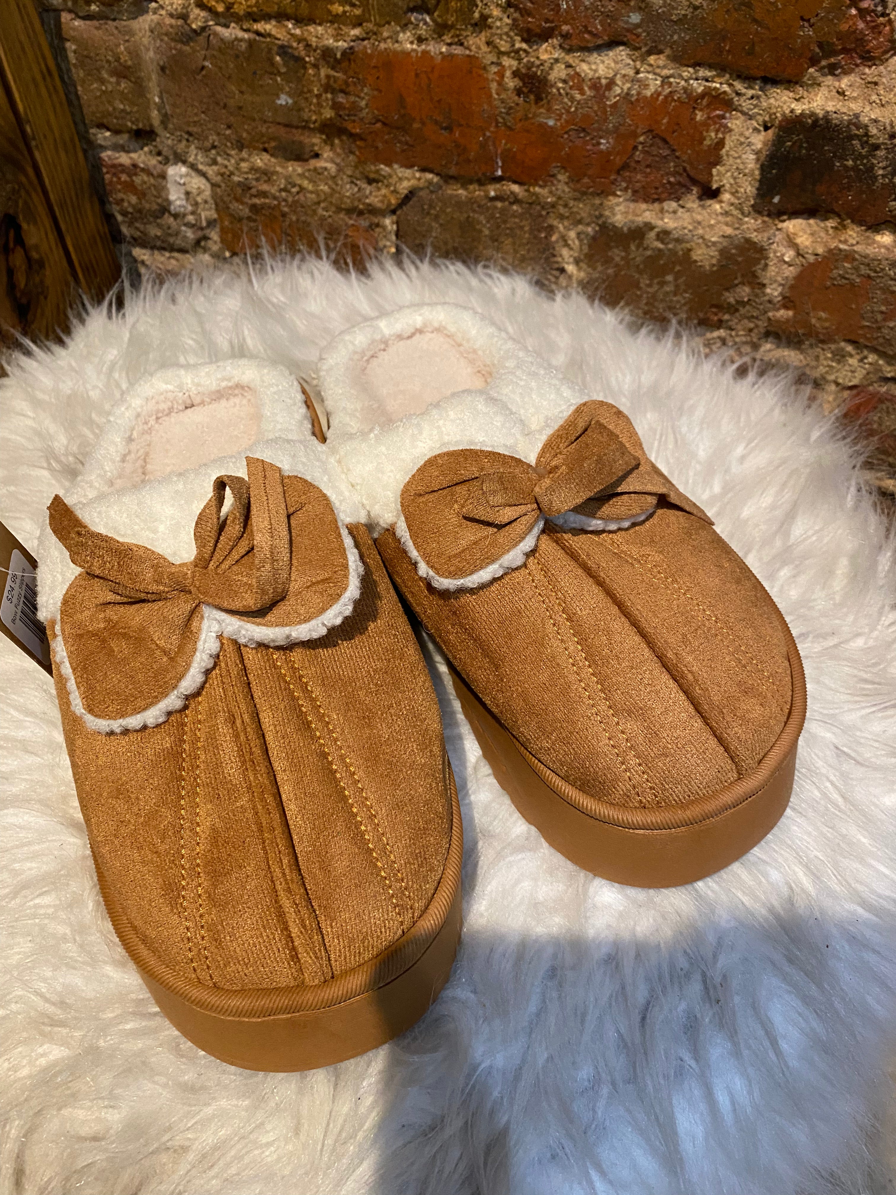Shoes / Slippers – 3:Sixteen Boutique